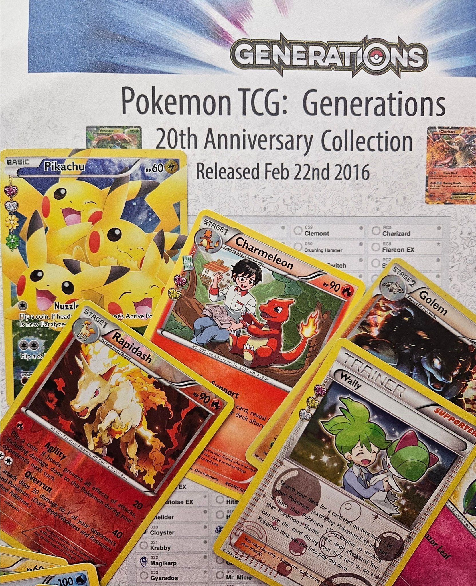 Se produkter som liknar Pokemon kort GENERATIONS set .. på Tradera ...