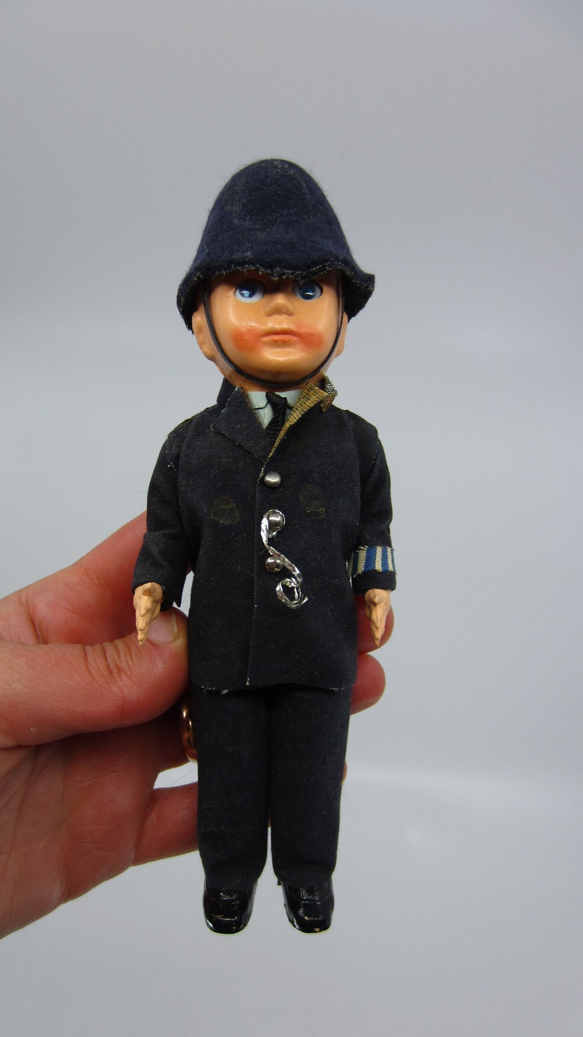 Celluloid polis docka Engelsk? Fransk? 1950-tal.. | Köp på Tradera ...