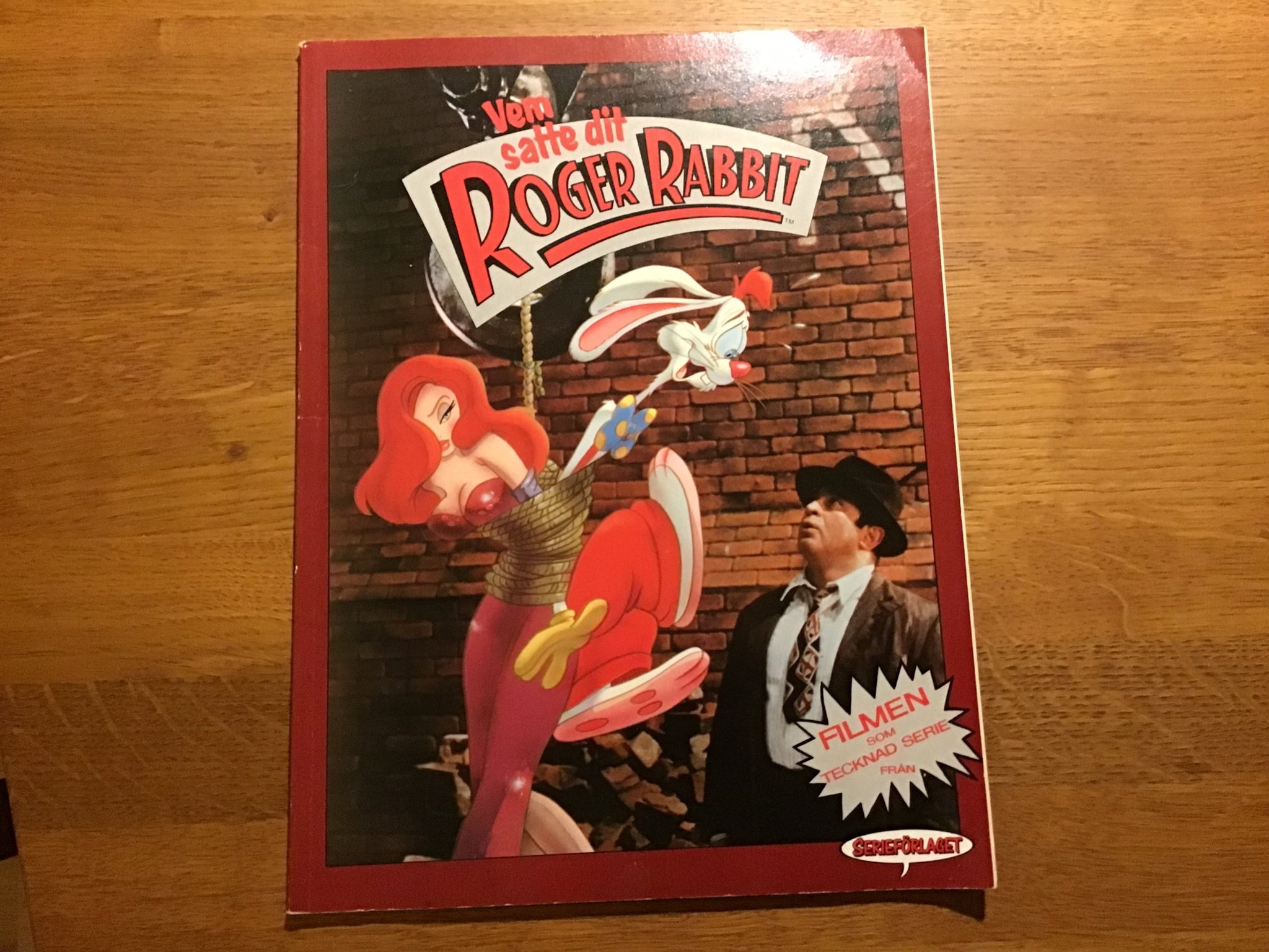 Vem satte dit Roger Rabbit - Filmen som tecknad.. | Köp på Tradera ...
