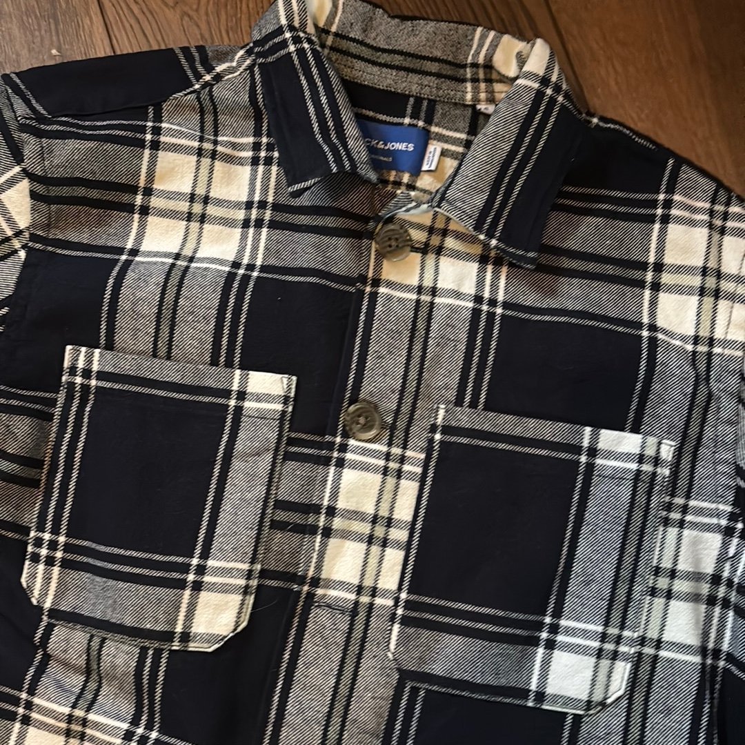 Ny utanpå skjorta från Jack & Jones rutig strl S | Köp på Tradera ...