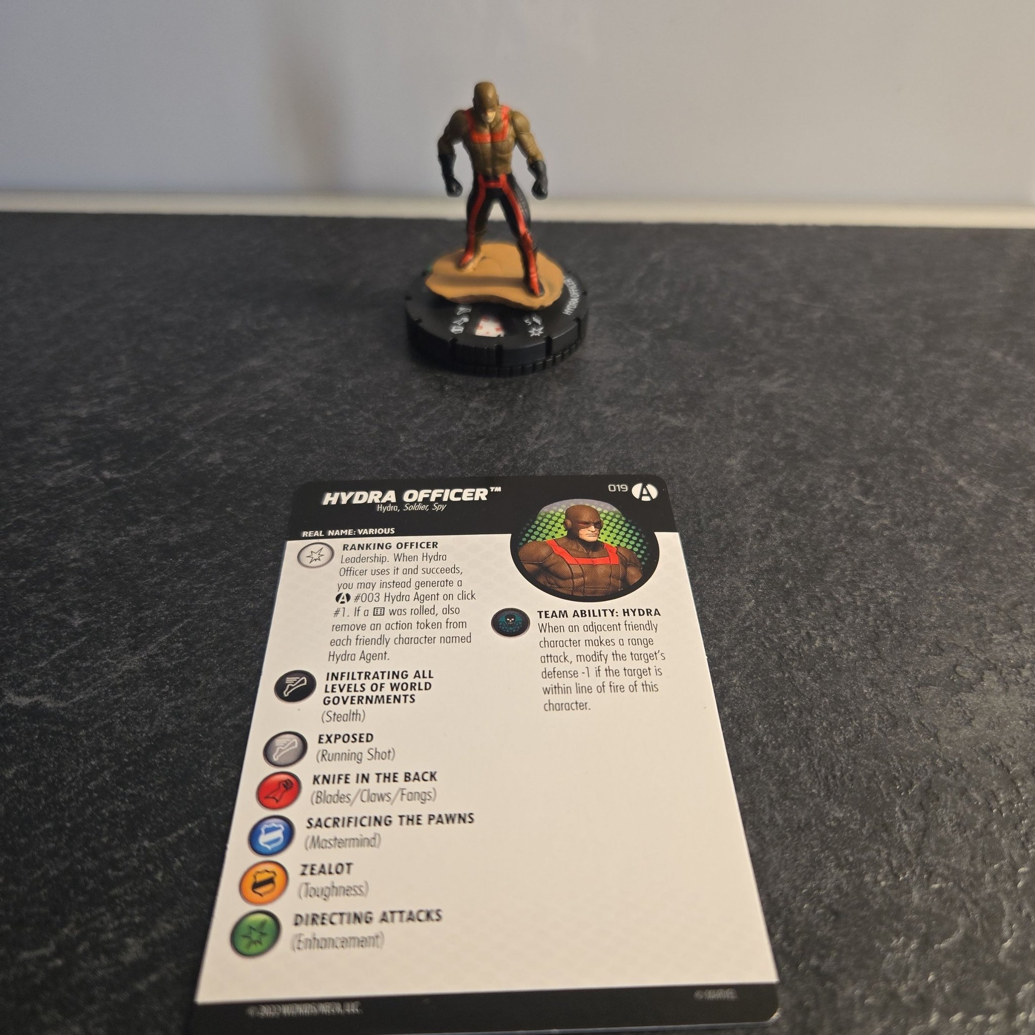 Se produkter som liknar Hydra Officer #019 Uncommon A.. på Tradera ...