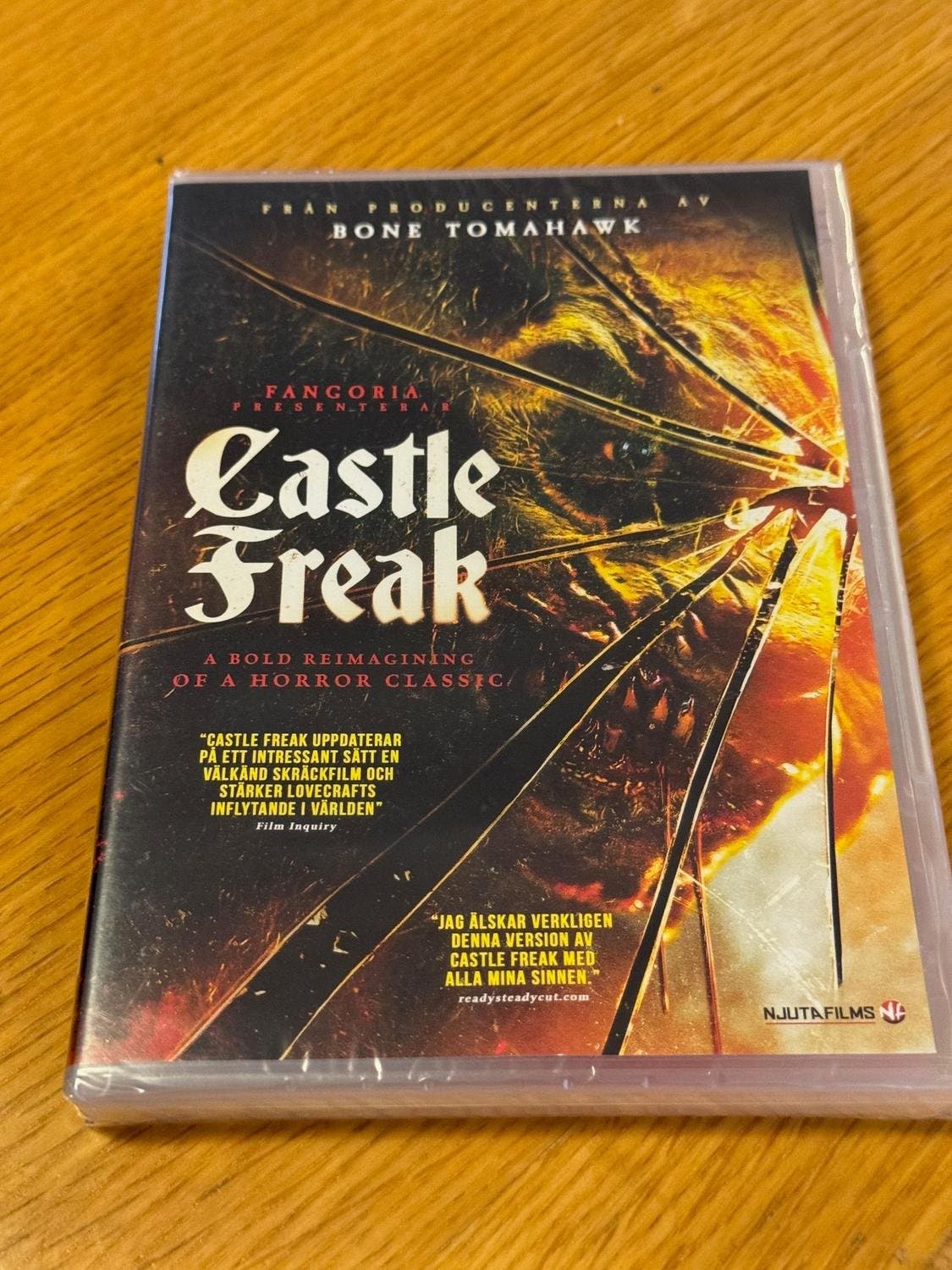 Se produkter som liknar Castle Freak-DVD-Njuta Films-.. på Tradera ...