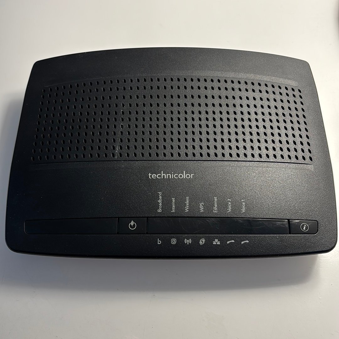 Se produkter som liknar Technicolor Router på Tradera (691066531)