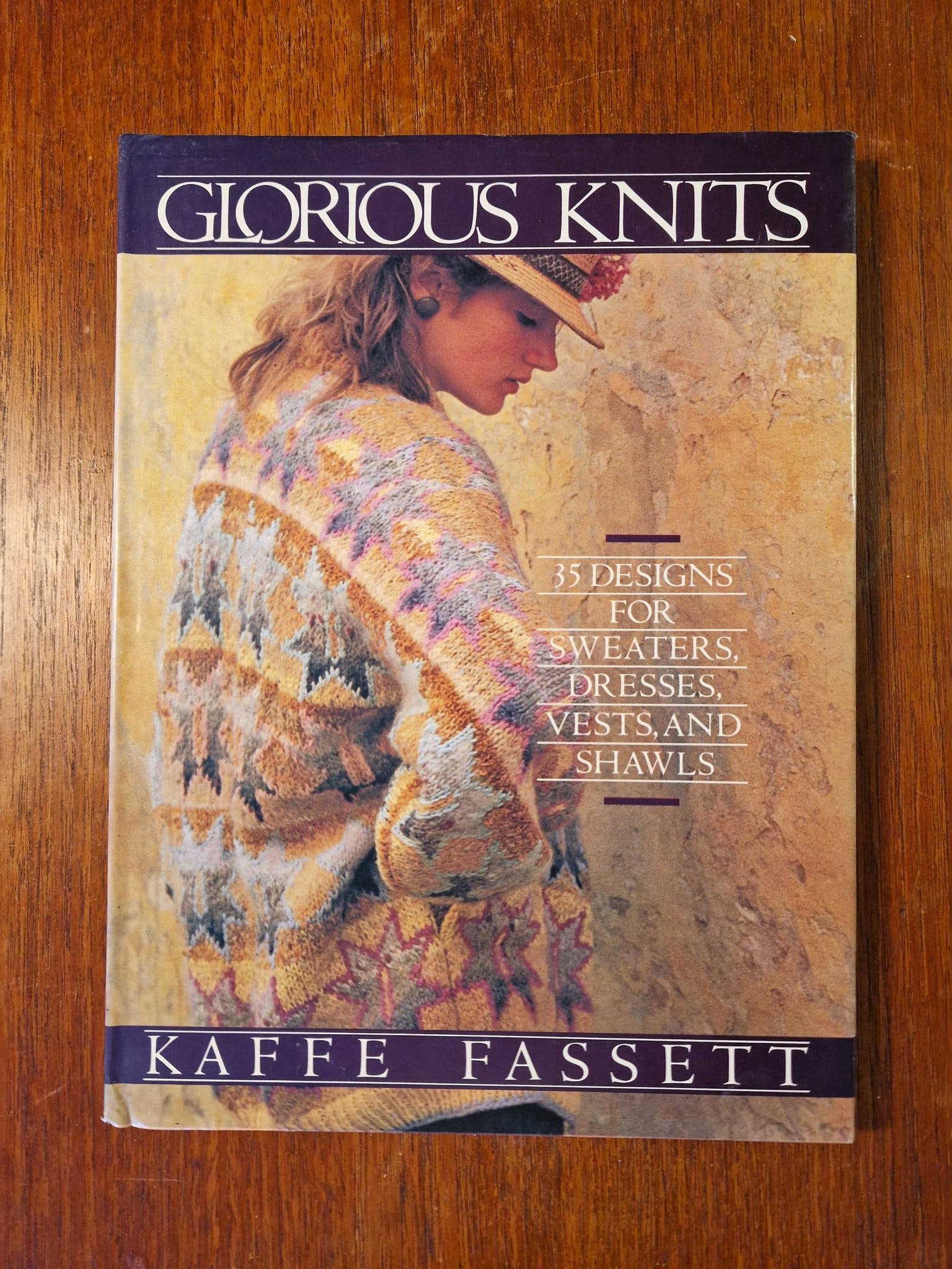 Se produkter som liknar Glorious Knits av Kaffe Fassett på Tradera ...