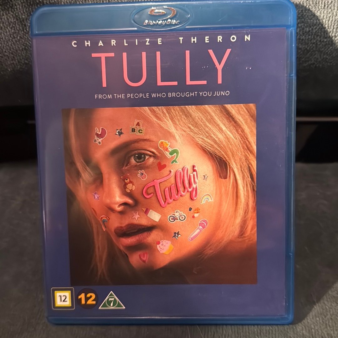 Tully - Blu-ray med Charlize Theron | Köp på Tradera (680876548)