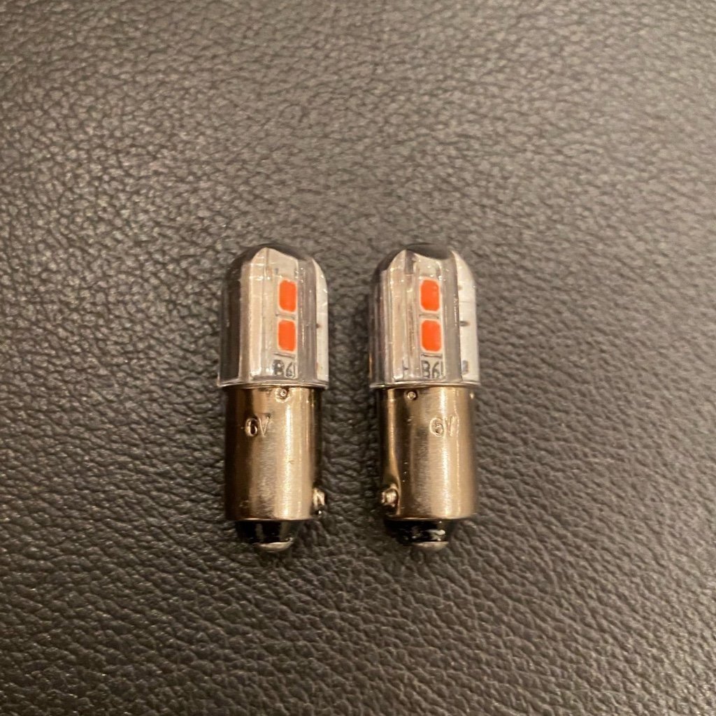 Se produkter som liknar Ett par Ba9s LED 6 Volt AC/DC.. på Tradera ...