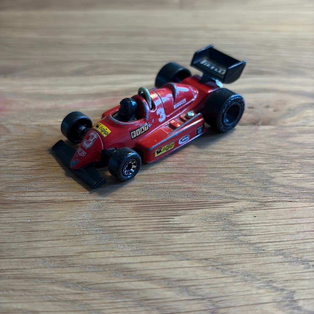 Se produkter som liknar Vintage Ferrari Formel 1 Leks.. på Tradera ...