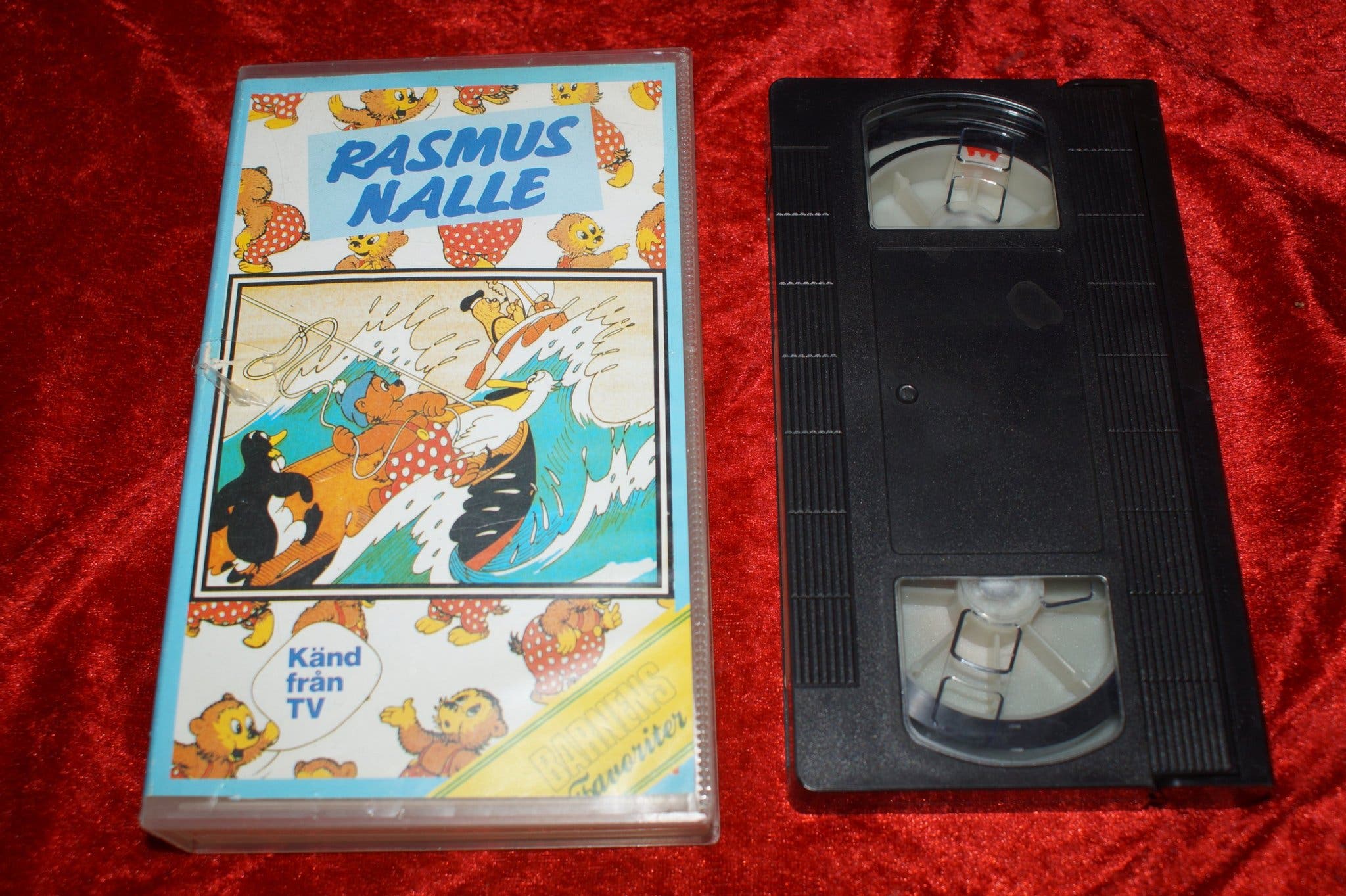 RASMUS NALLE BARNFILM FRÅN 3 ÅR VHS FILM SVESKT.. | Köp på Tradera ...