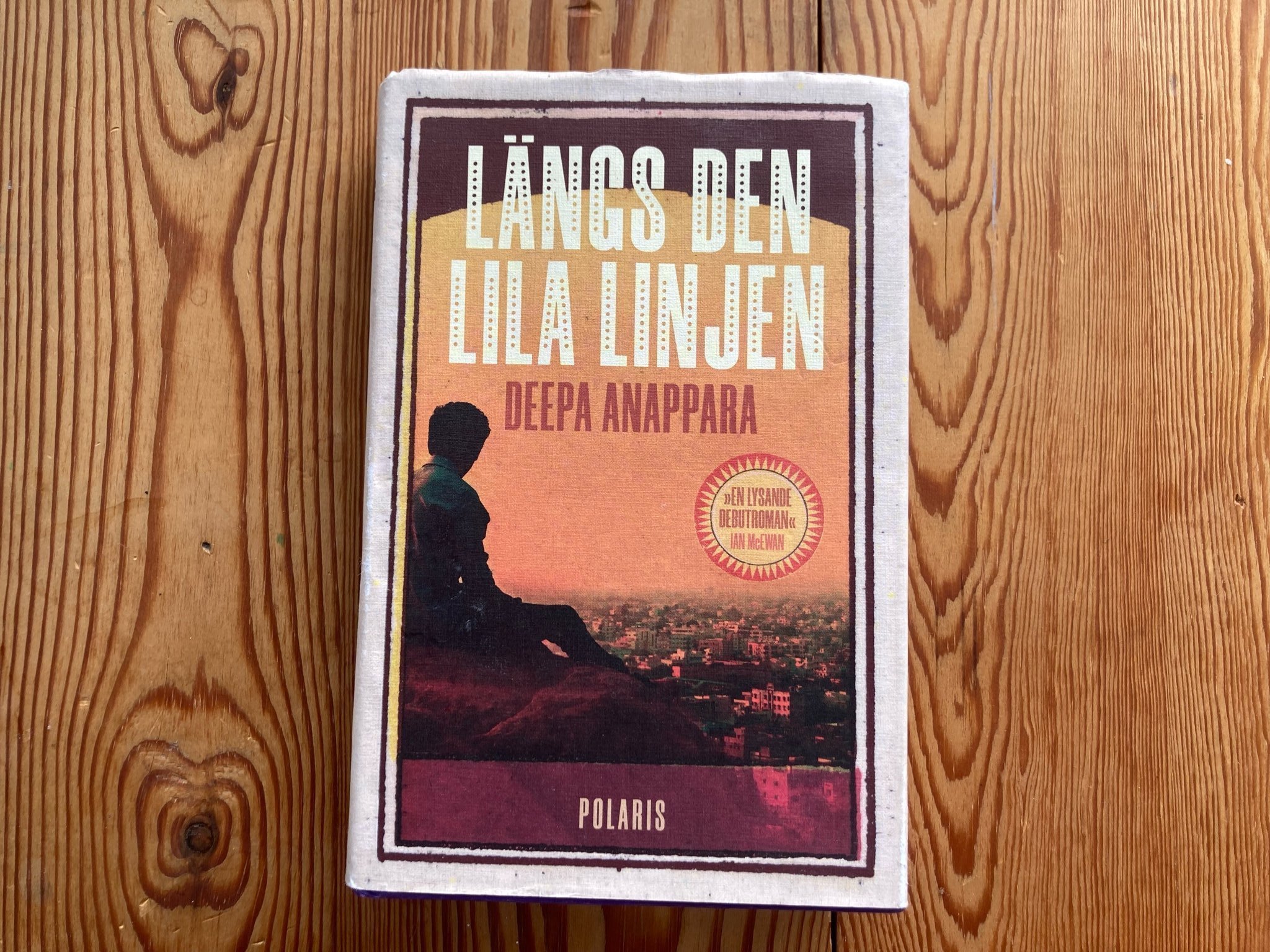Se produkter som liknar Längs den lila linjen - Deepa.. på Tradera ...