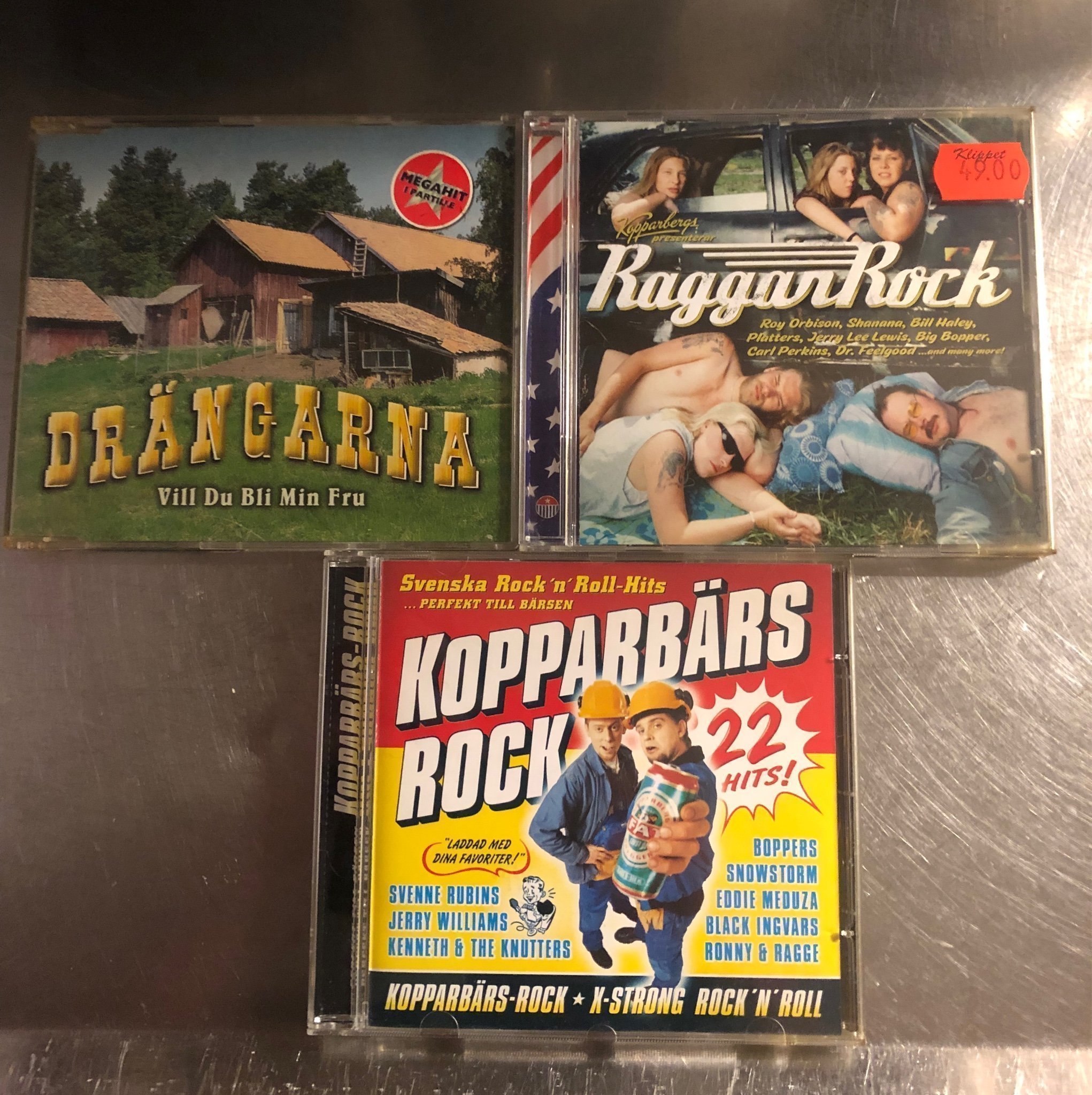 Se produkter som liknar EPA/Raggar rock Ronny&Ragge,D.. på Tradera ...