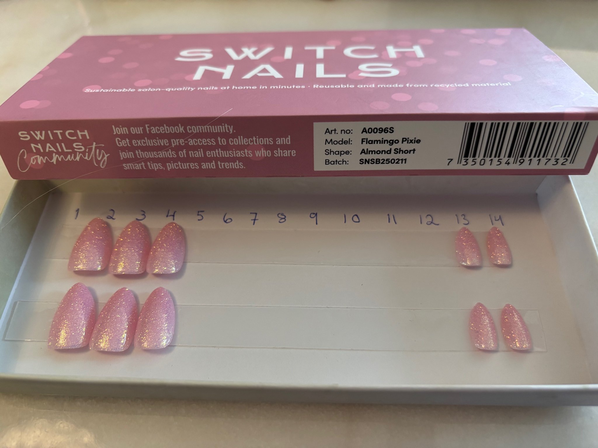 Switch Nails Press On naglar Flamingo Pixie Alm.. | Köp på Tradera ...