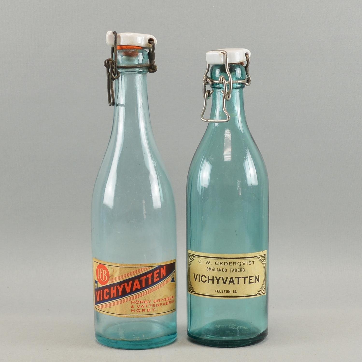 2 Gamla Flaskor - Vichyvatt.. | Köp från snickaregården på Tradera ...