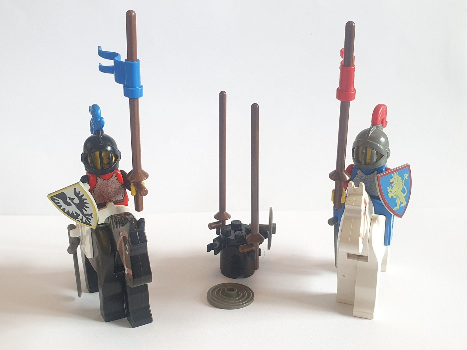LEGO - Riddare - Castle - Lion Knights - Jousti.. | Köp på Tradera ...