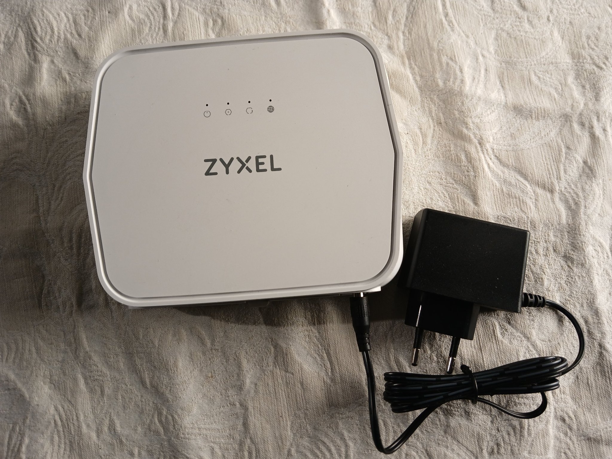Zyxel AM3100-B0 Gigabit Active Fiber Gateway – .. | Köp på Tradera ...