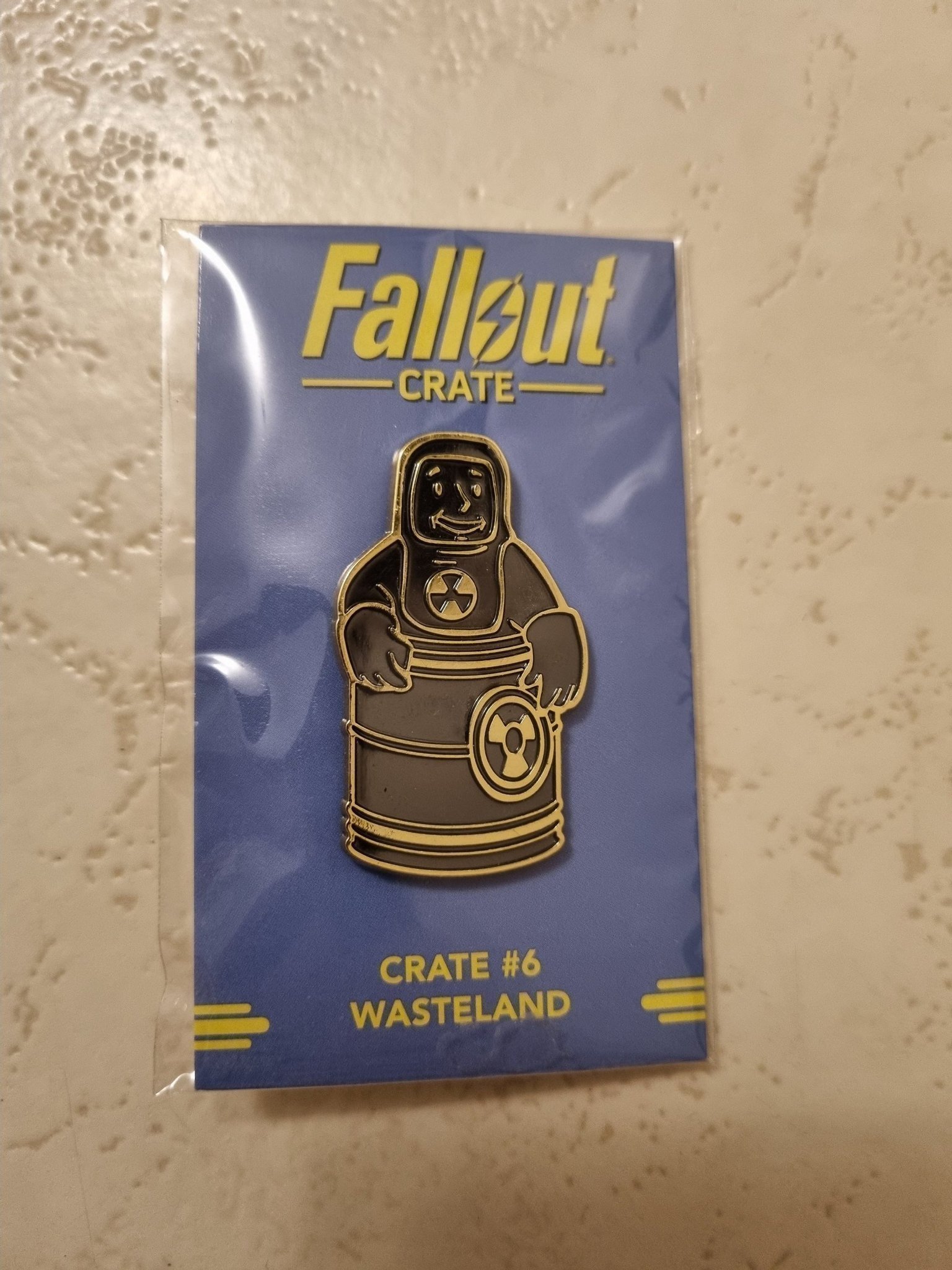 Fallout Loot Crate #6 Wasteland Pin - Rare Blac.. | Köp på Tradera ...