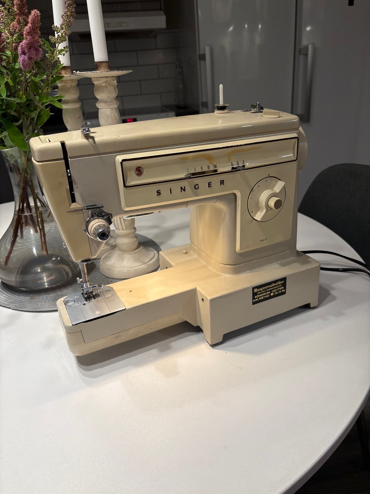 Se produkter som liknar Singer Symaskin på Tradera (693692935)