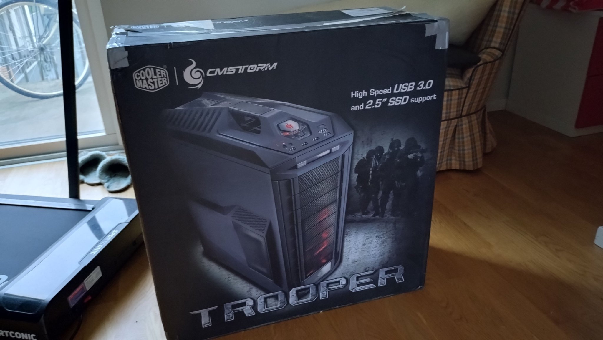 Snyggt Vintage Chassi Cooler Master Storm Trooper | Köp på Tradera ...