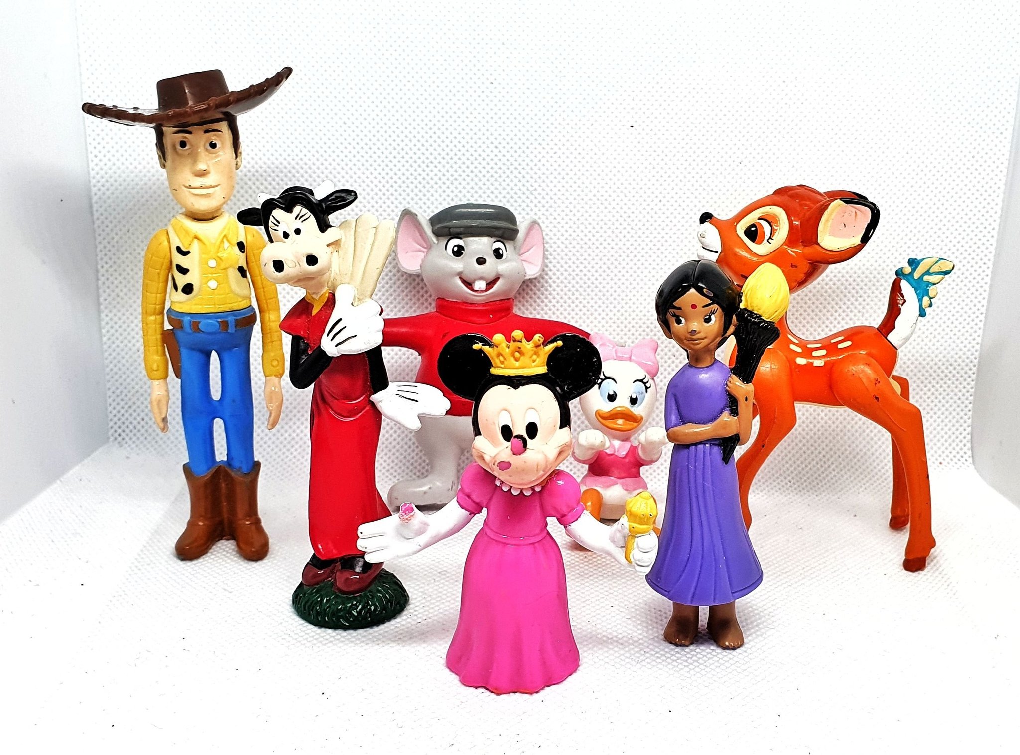 Se produkter som liknar Äldre Disney figurer Pvc vint.. på Tradera ...