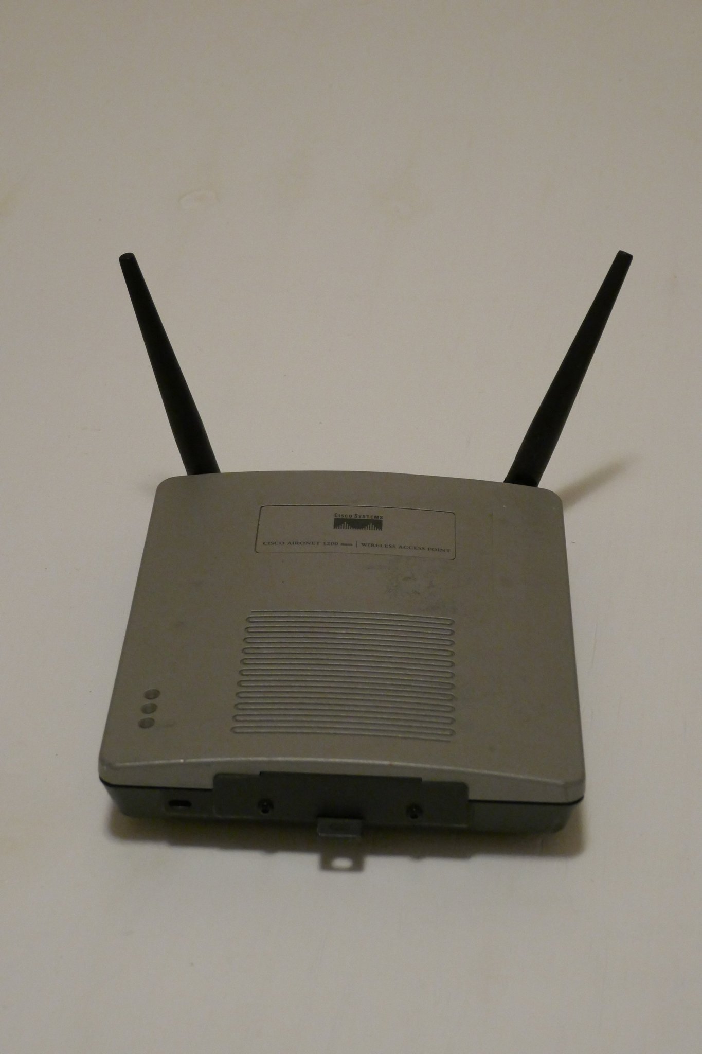 Cisco Aironet 1200 Series Wireless Access Point.. | Köp på Tradera ...