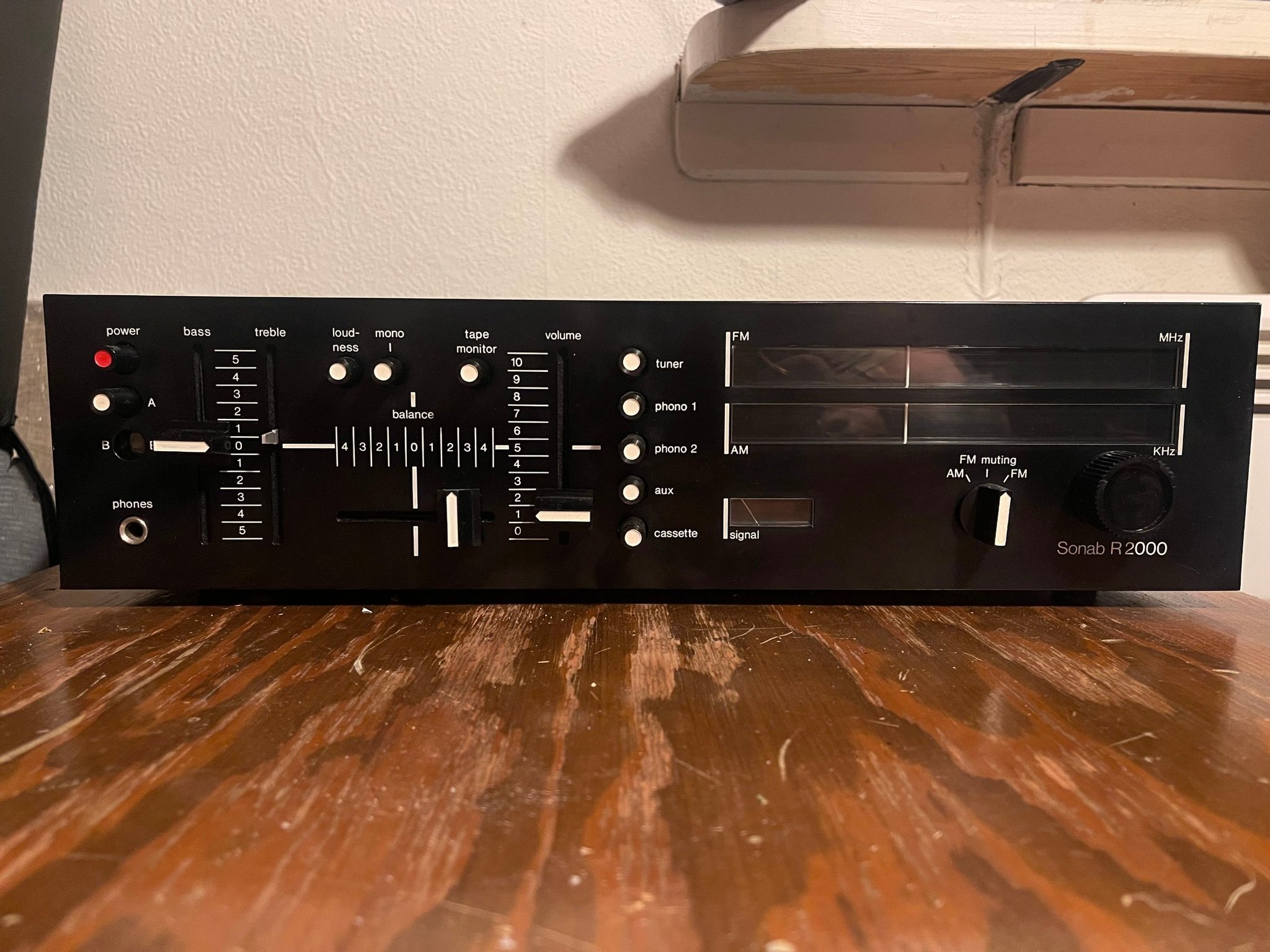 Se produkter som liknar Vintage Sonab R 2000 Receiver.. på Tradera ...