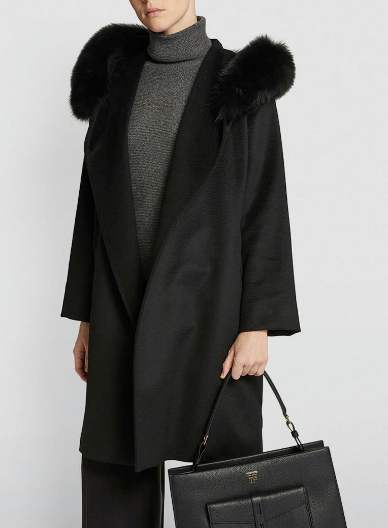 Se produkter som liknar Max Mara Mango-kappa på Tradera (624837815)