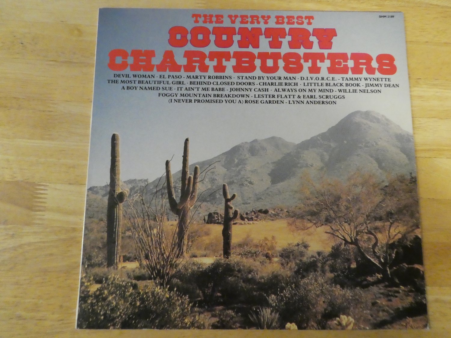 VERY BEST COUNTRY CHARTBUSTER.. | Köp från swedishvinyl på Tradera ...