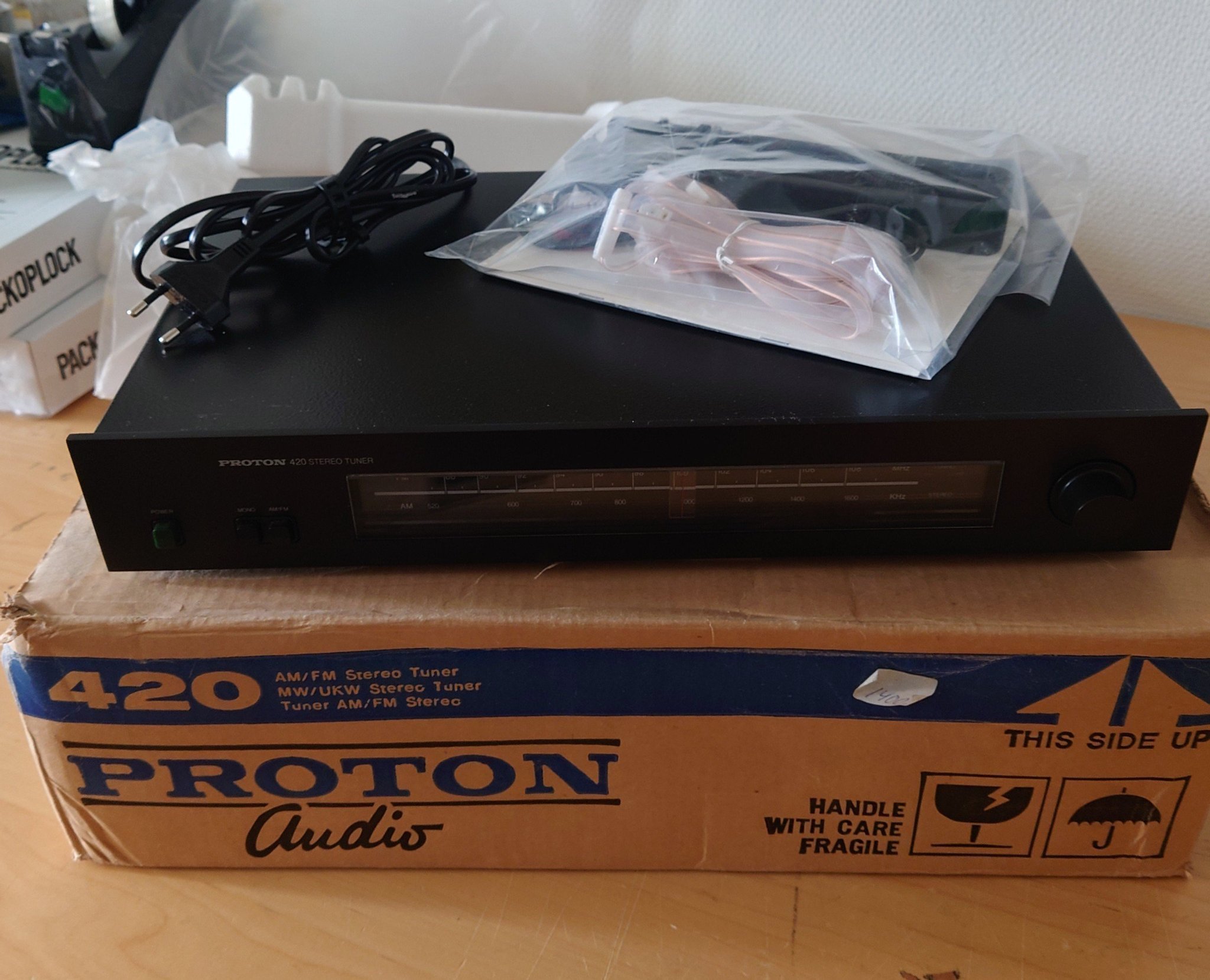 Se produkter som liknar 420 PROTON AUDIO TUNER - HELT.. på Tradera ...