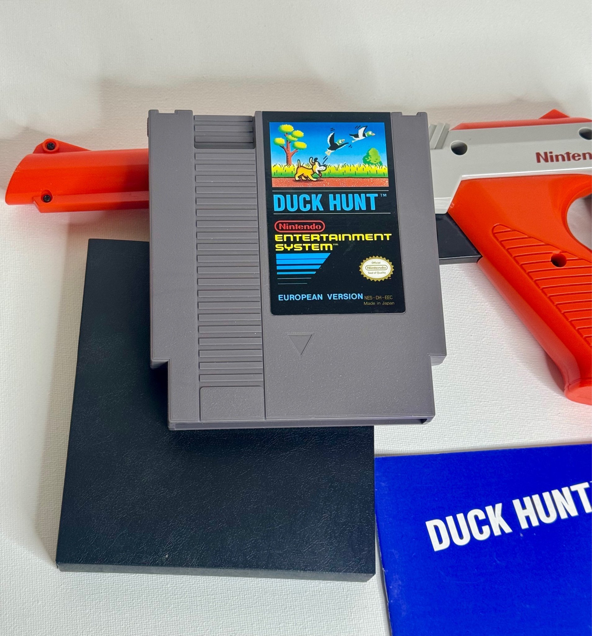 Se produkter som liknar NES Nintendo 8 bit Duck Hunt .. på Tradera ...