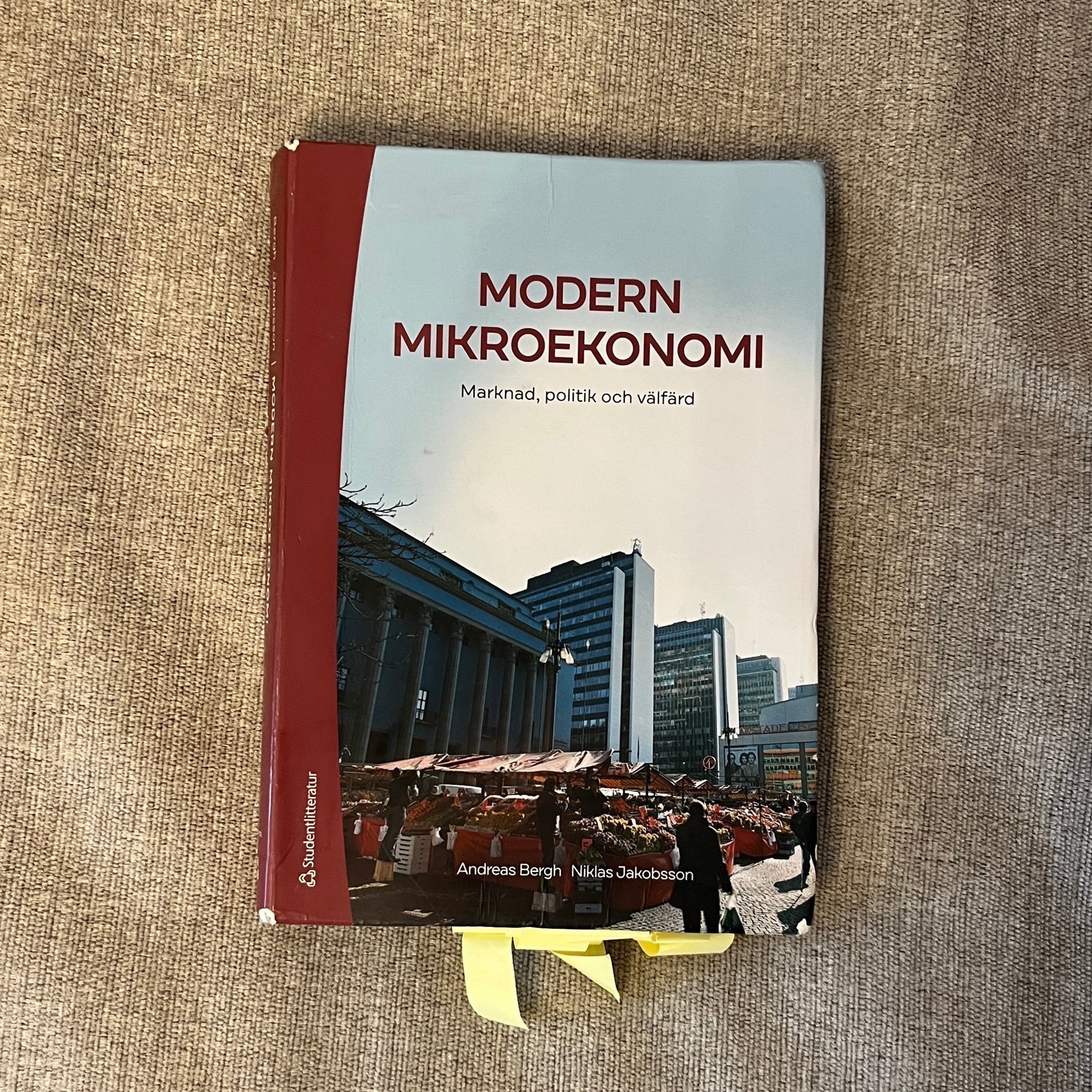 Modern Mikroekonomi av Andreas Bergh och Niklas.. | Köp på Tradera (706137942)