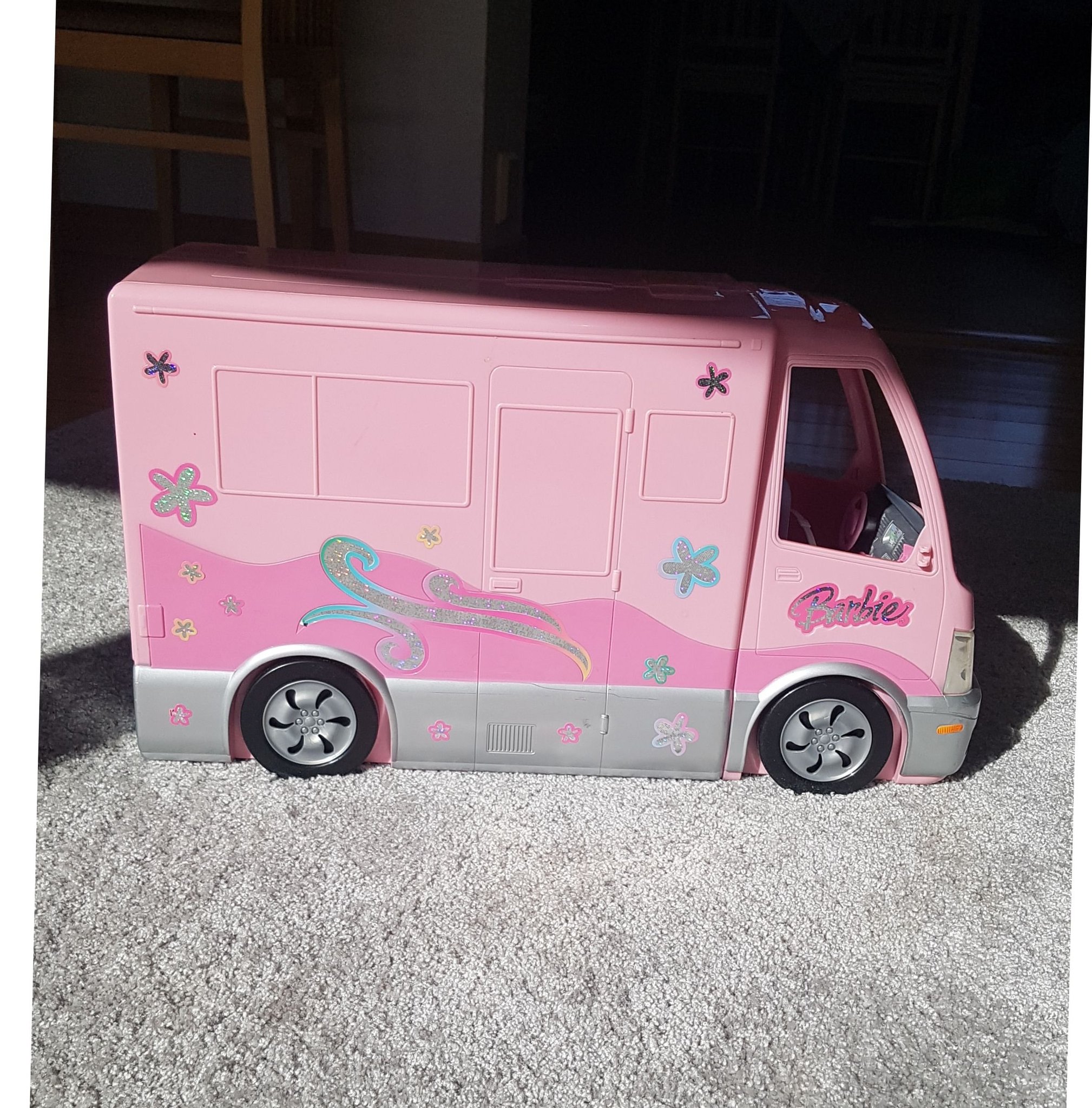 Se produkter som liknar Barbie husbil på Tradera (628324110)