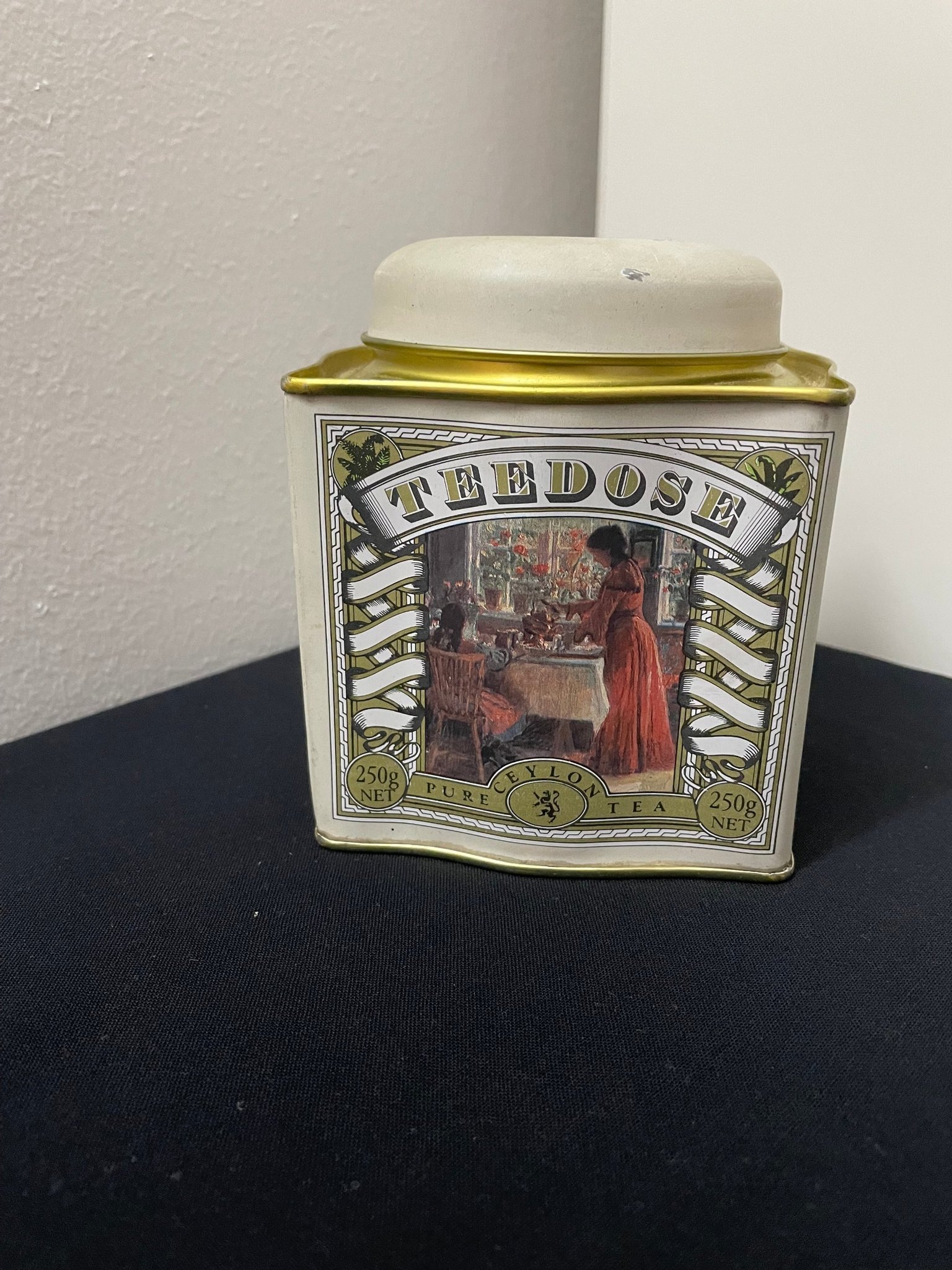 Se produkter som liknar Teedose Ceylon Tea Burk på Tradera (689826928)