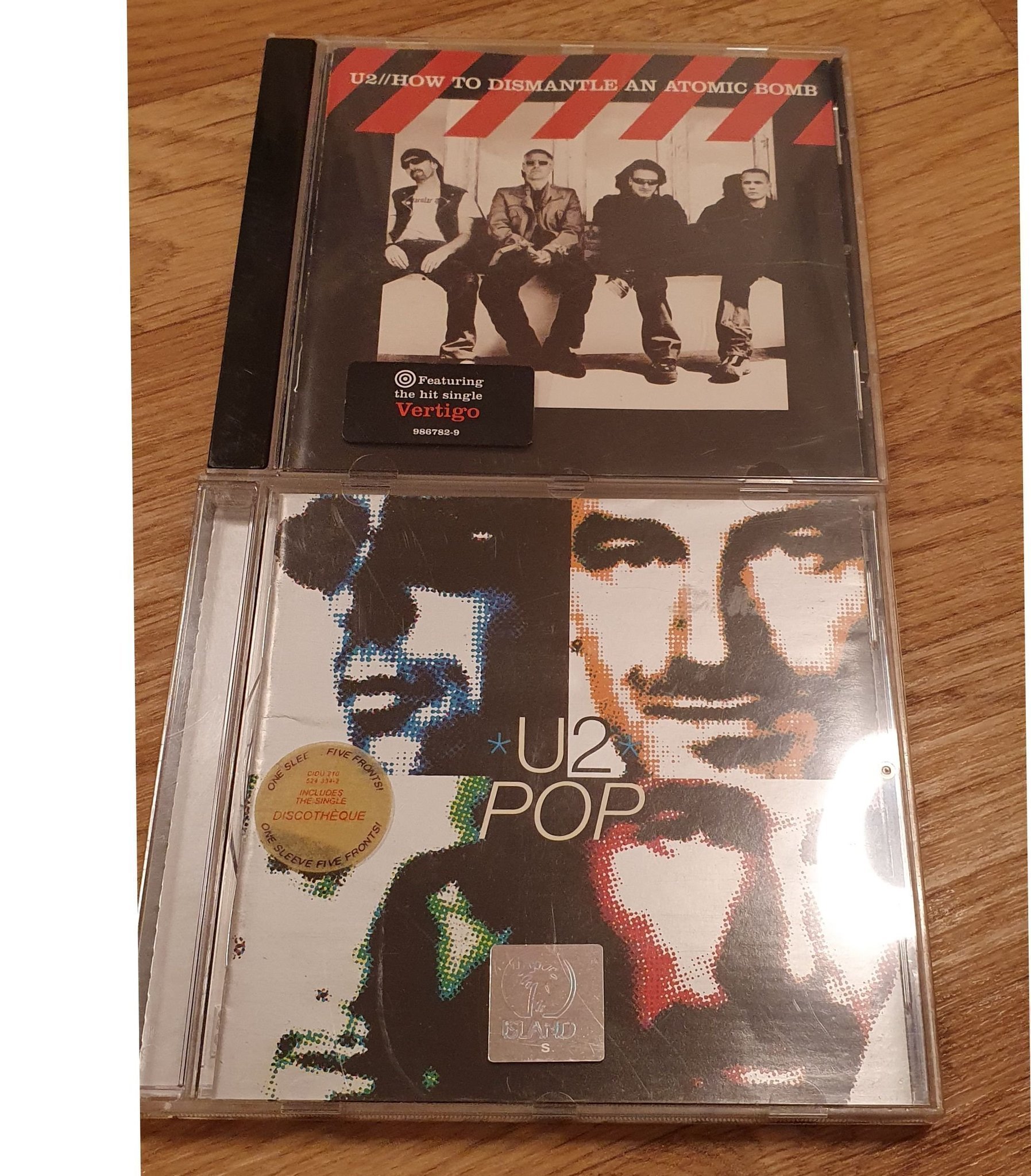 Se produkter som liknar U2. på Tradera (632004071)