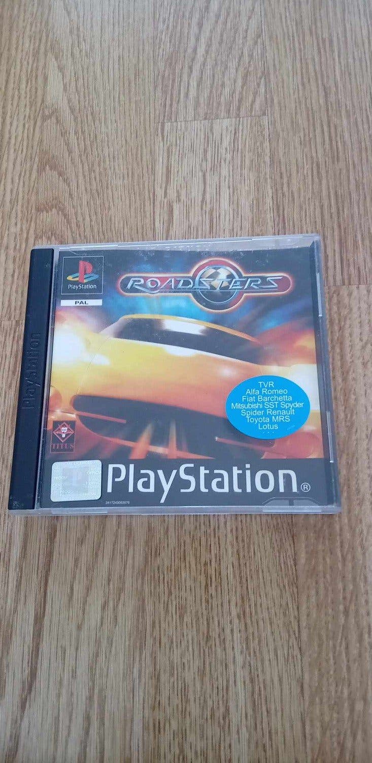 PS1 - ROADSTERS | Köp på Tradera (630096806)