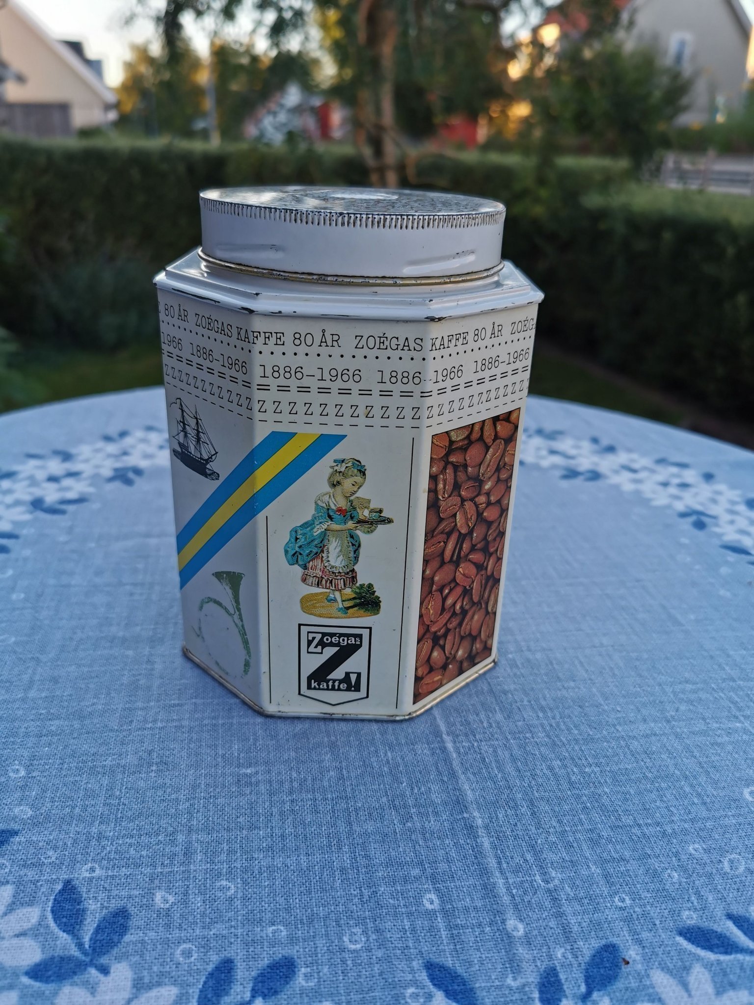 Retro ZOÉGA kaffeburk i plåt "Zoégas kaffe 80år 1886-1966"