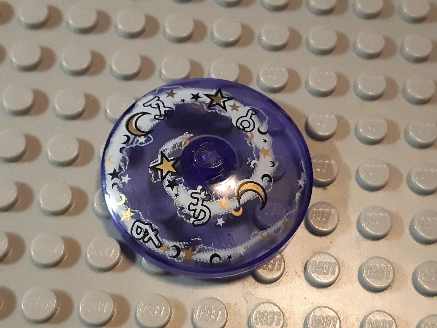 LEGO 3960pb004 Trans Purple Dish 4x4 Inverted R.. | Köp på Tradera ...