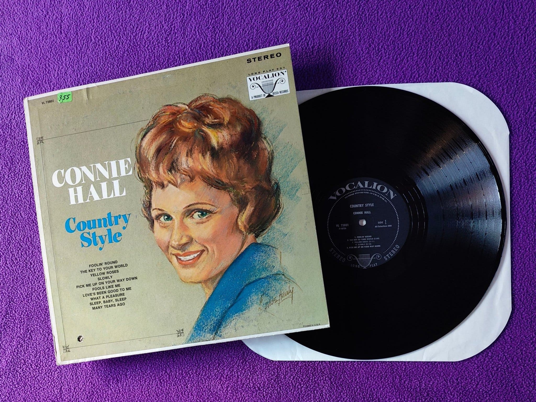 Se produkter som liknar Connie Hall - Country Style L.. på Tradera ...