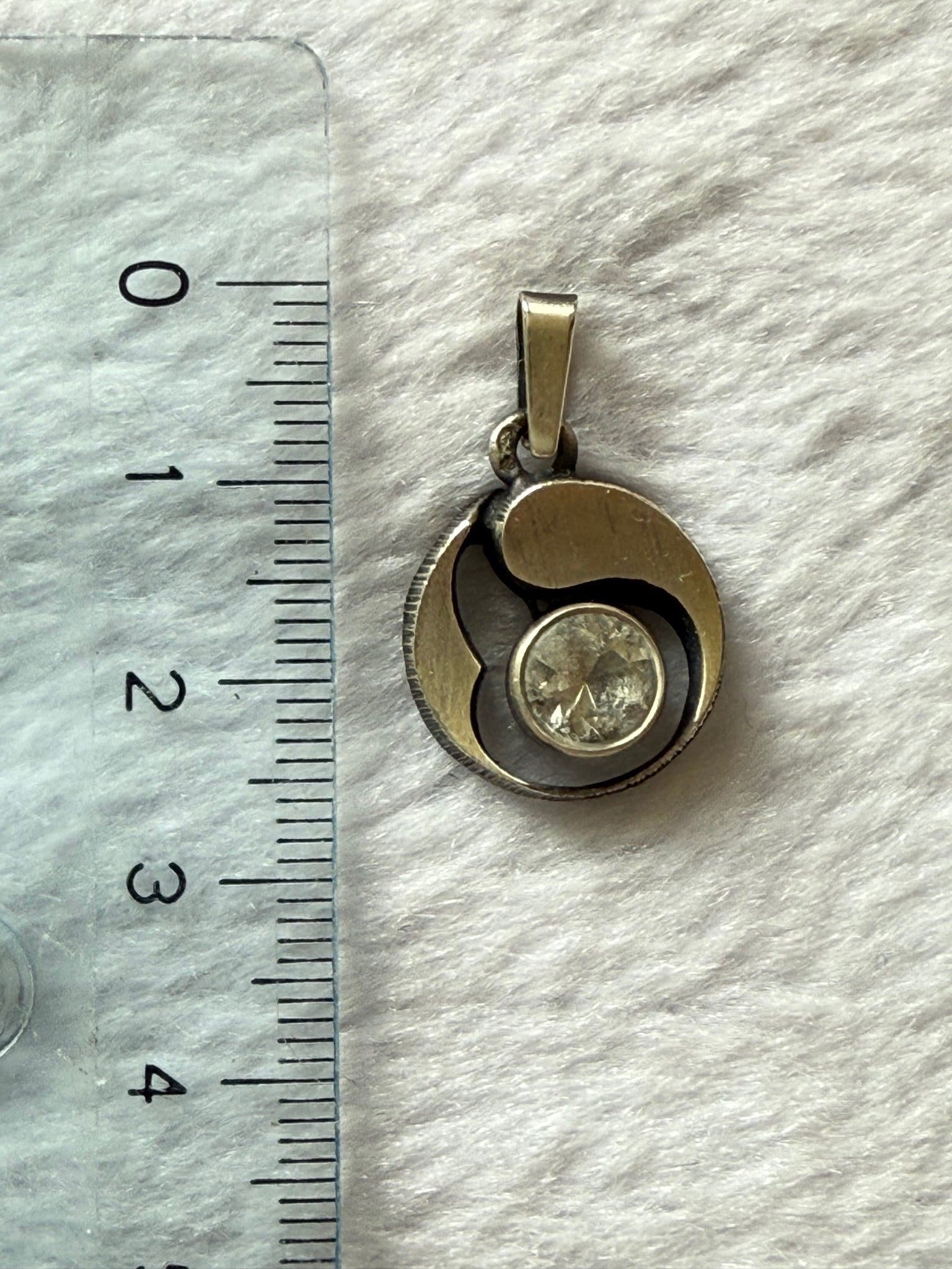 Se produkter som liknar Silver hänge , KL / Karl Lain.. på Tradera ...