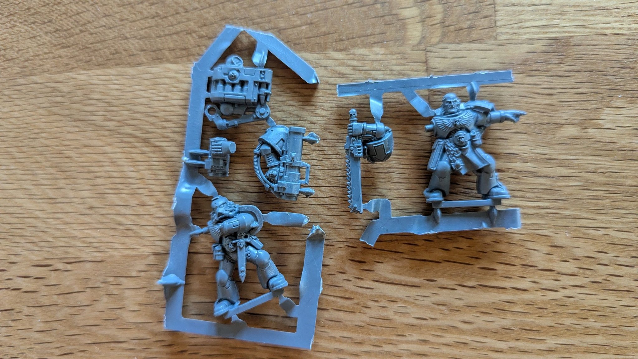 Se produkter som liknar Warhammer 40k Space Marines S.. på Tradera ...