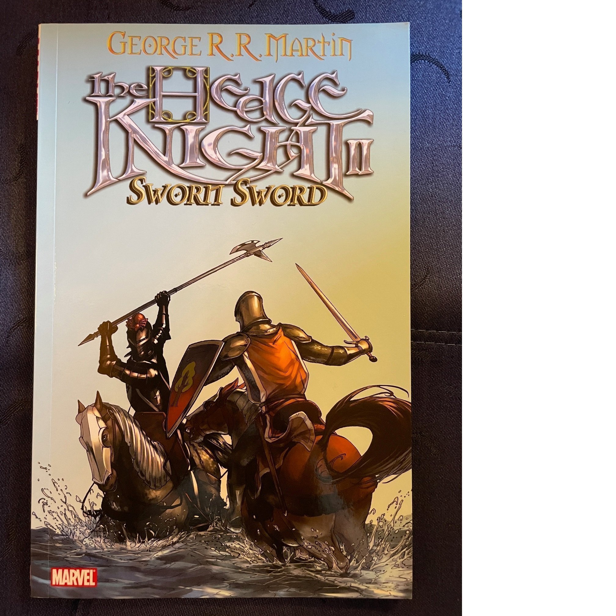 The Hedge Knight II Sword Sworn, graphic novel,.. | Köp på Tradera ...