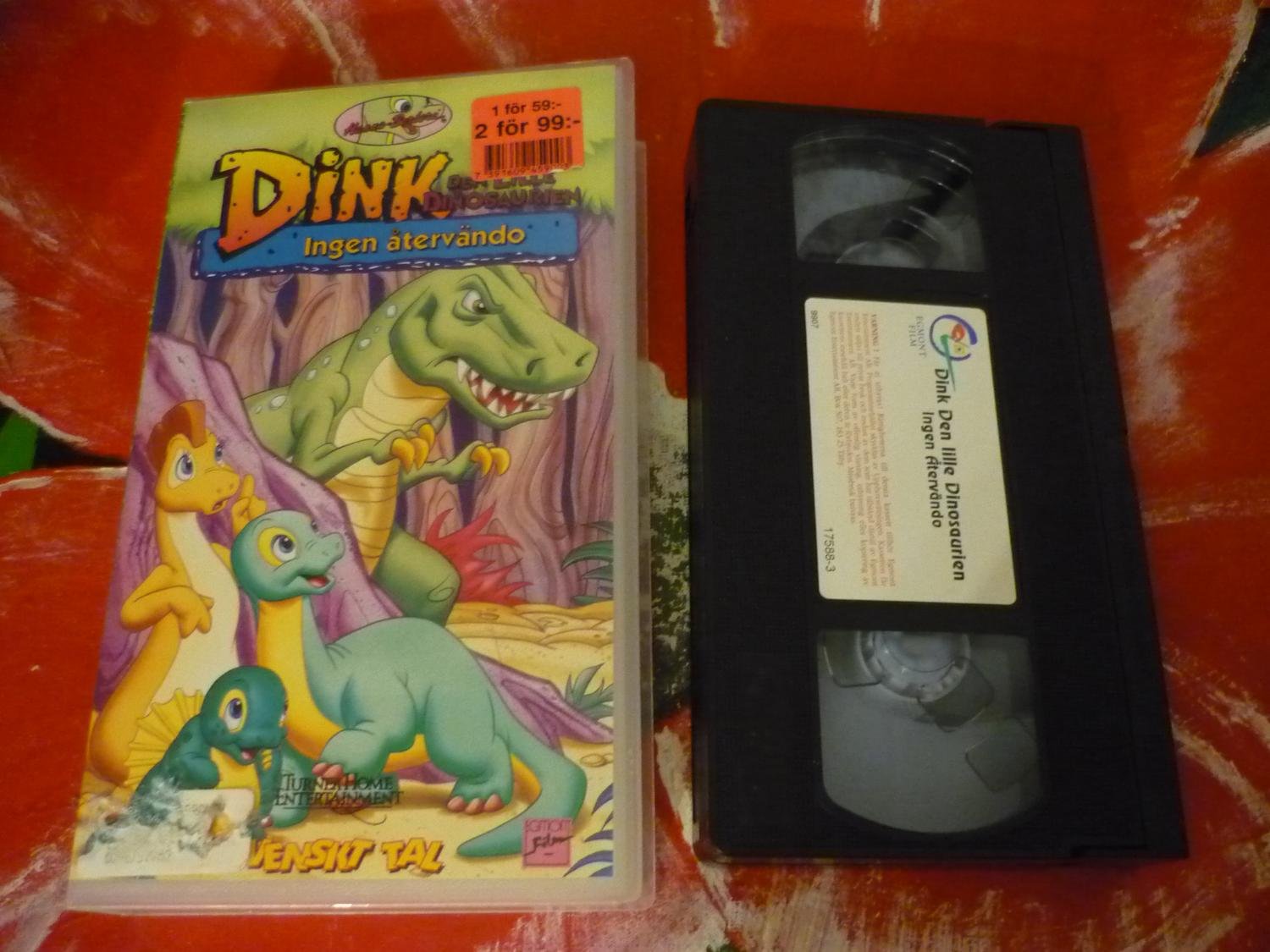 VHS, DINK DEN LILLE DINOSAURI.. | Köp från keepeer14488 på Tradera ...