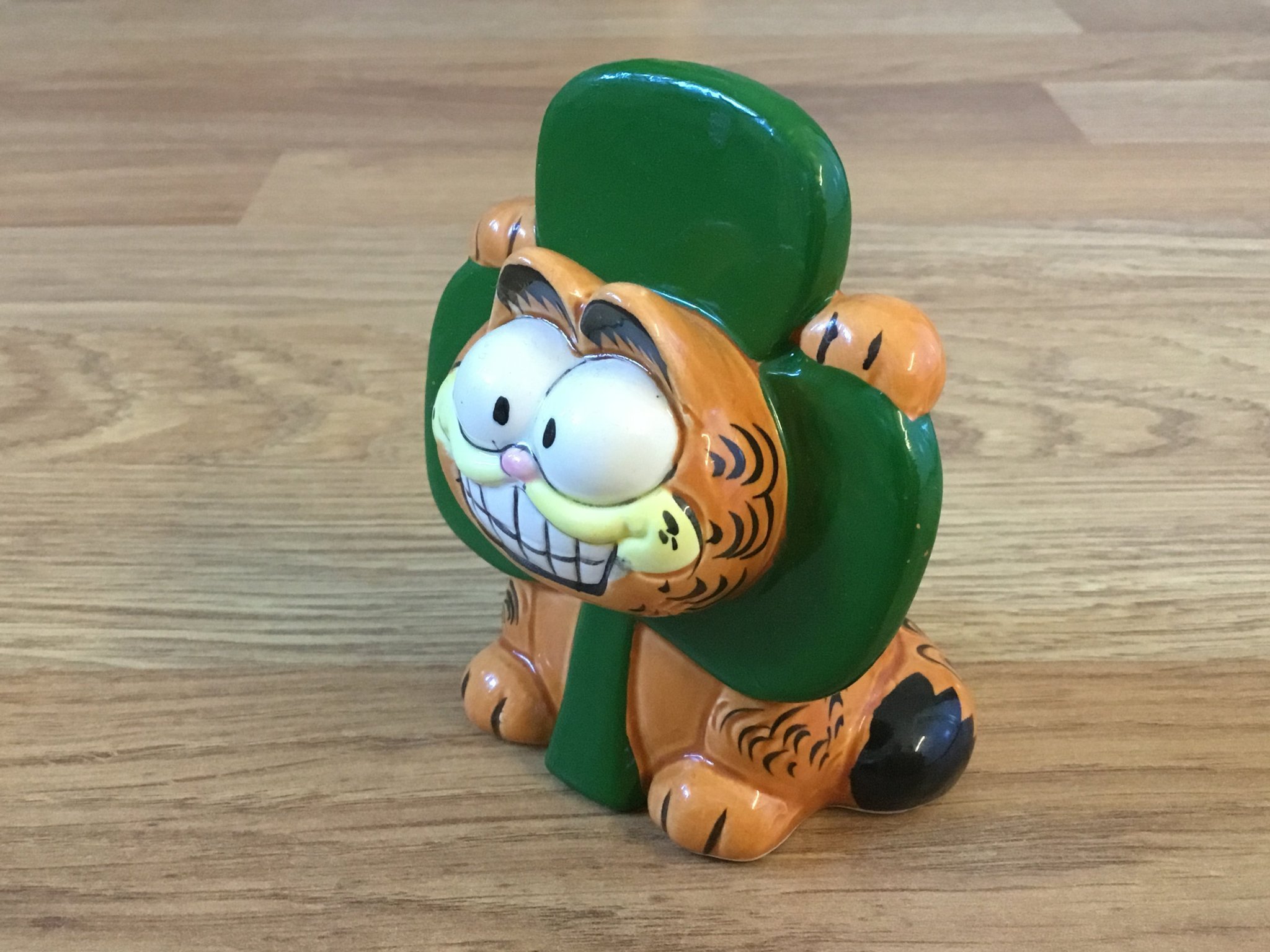 Retro katten gustaf ”Garfield” figurin i lergod.. | Köp på Tradera ...
