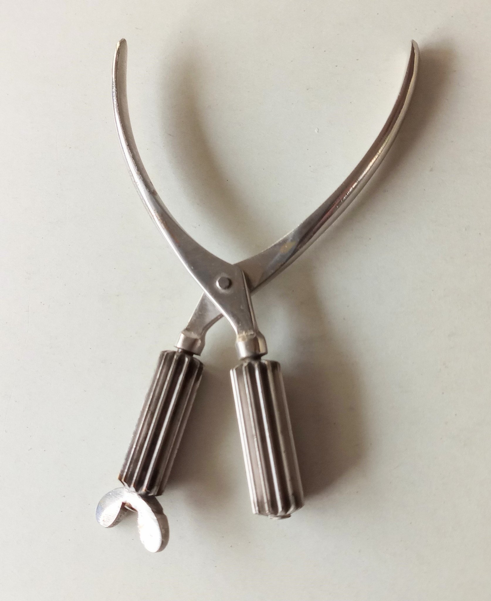 Äldre krustång/bandkrusare för örngott. | Köp på Tradera (570769637)