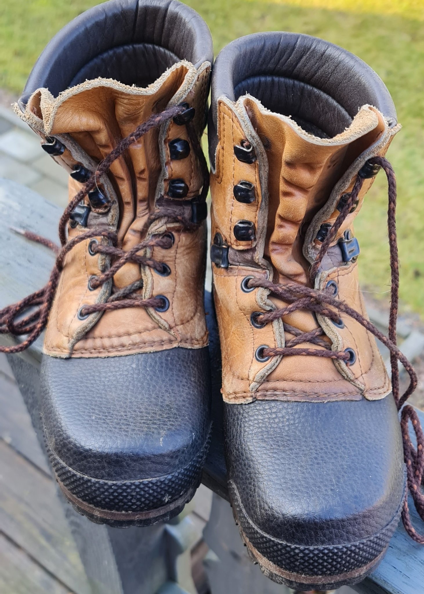 Se produkter som liknar Vandringskängor Lundhags på Tradera (630742860)