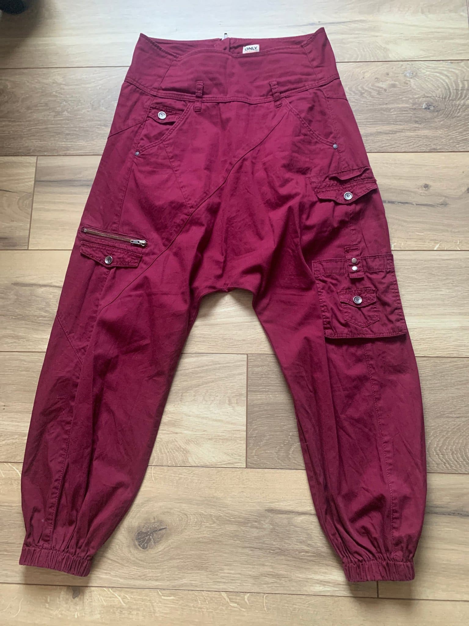 Se produkter som liknar Only vero moda baggy harem bo.. på Tradera ...