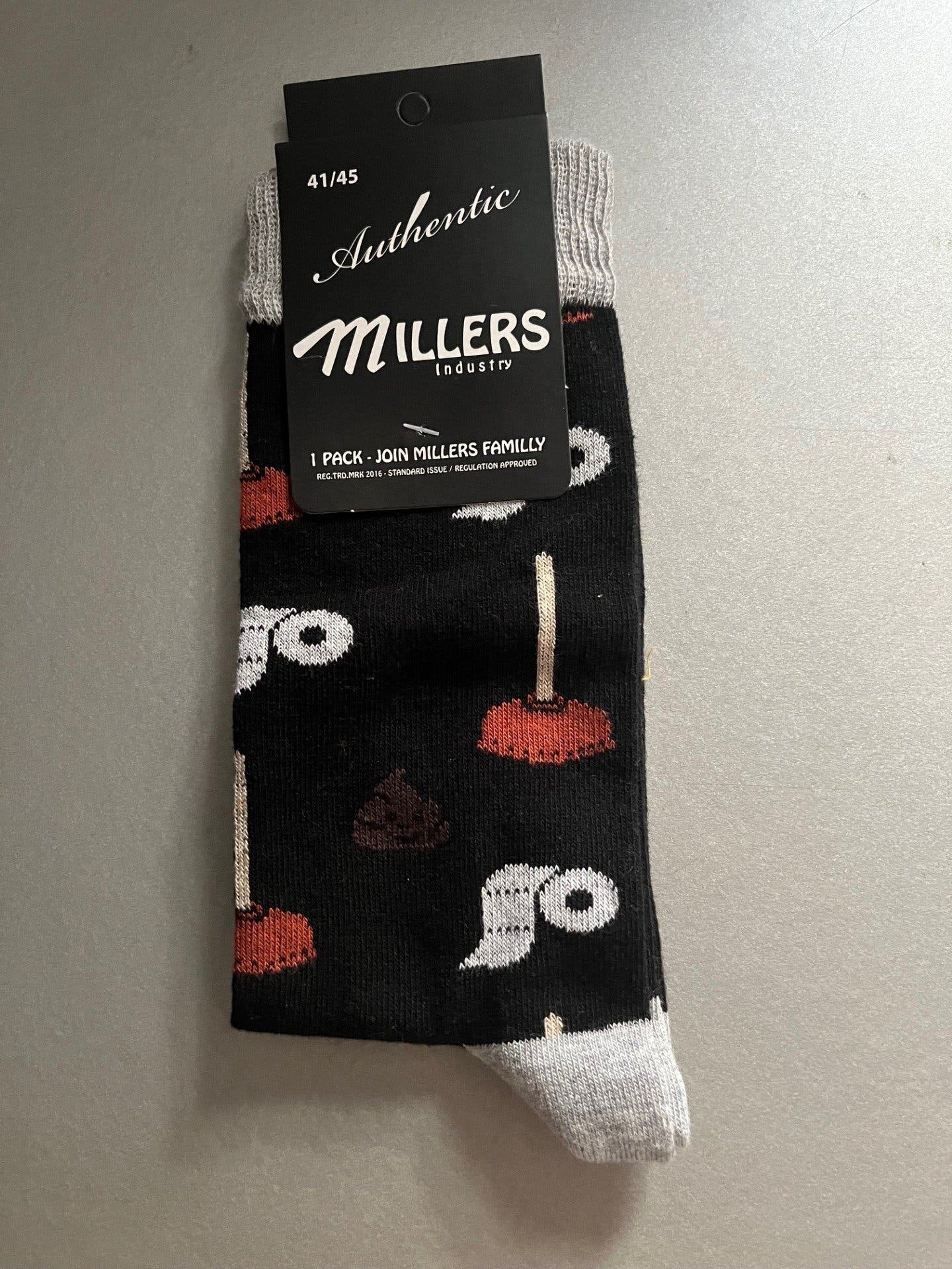 Se produkter som liknar Roliga strumpor från London s.. på Tradera ...