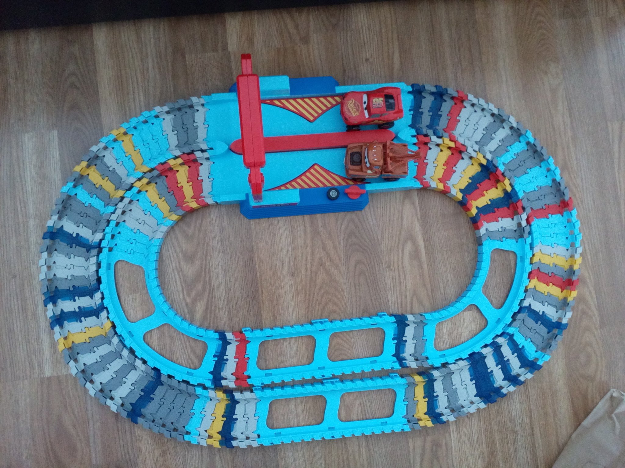 Blixten Flexi Trax Mcqueen Bilar Cars Disney Pi.. | Köp på Tradera ...