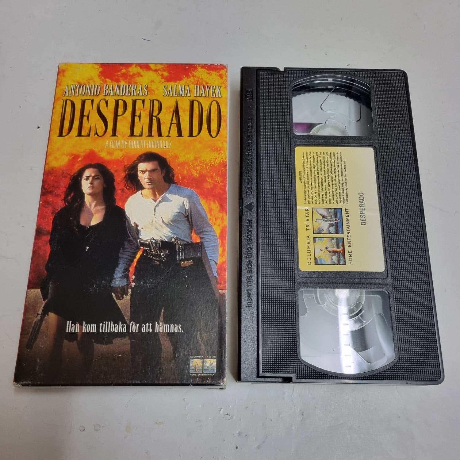 Desperado pappfodral VHS film | Köp från Askers_grums på Tradera ...