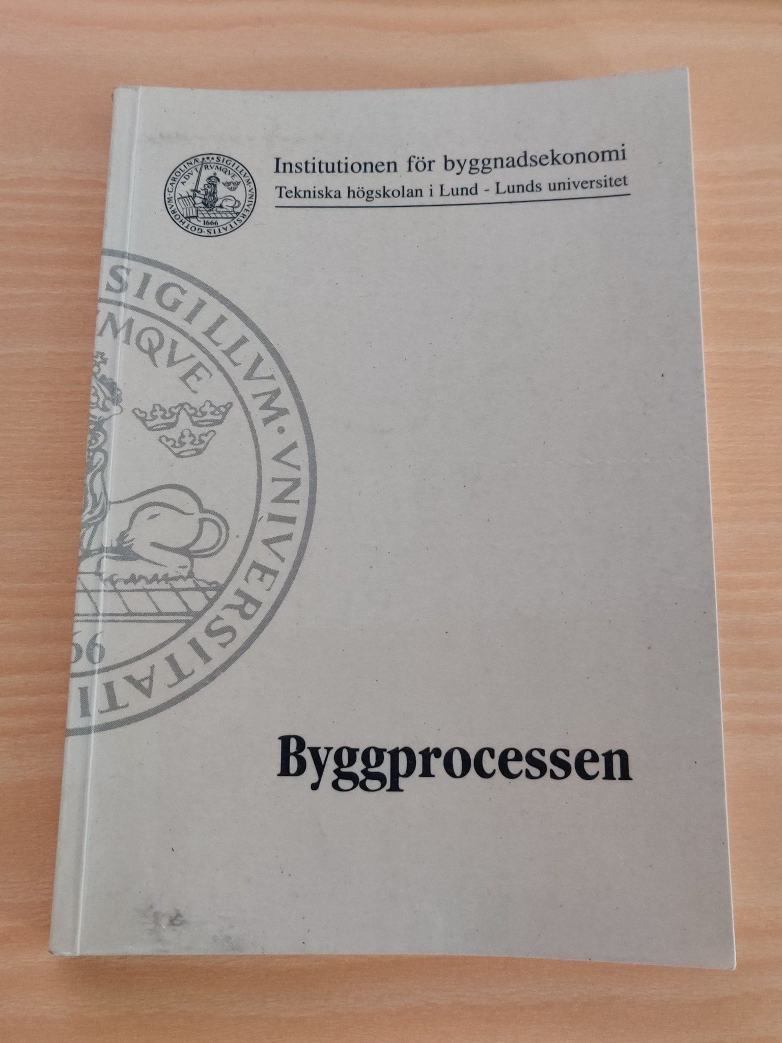 Se produkter som liknar Byggprocessen - Institutionen.. på Tradera ...