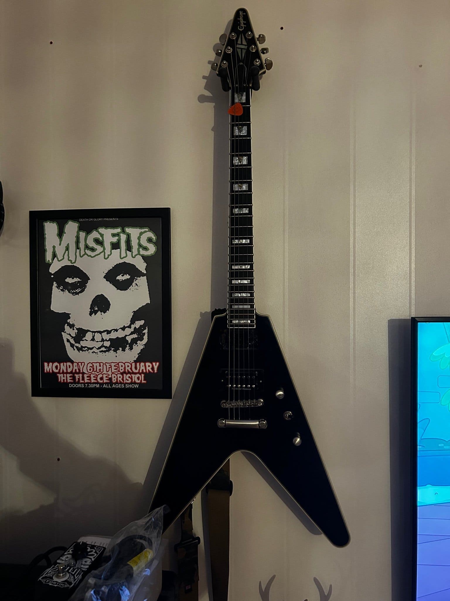 Epiphone Flying V Prophecy Aged Jet Black Metal.. | Köp på Tradera ...