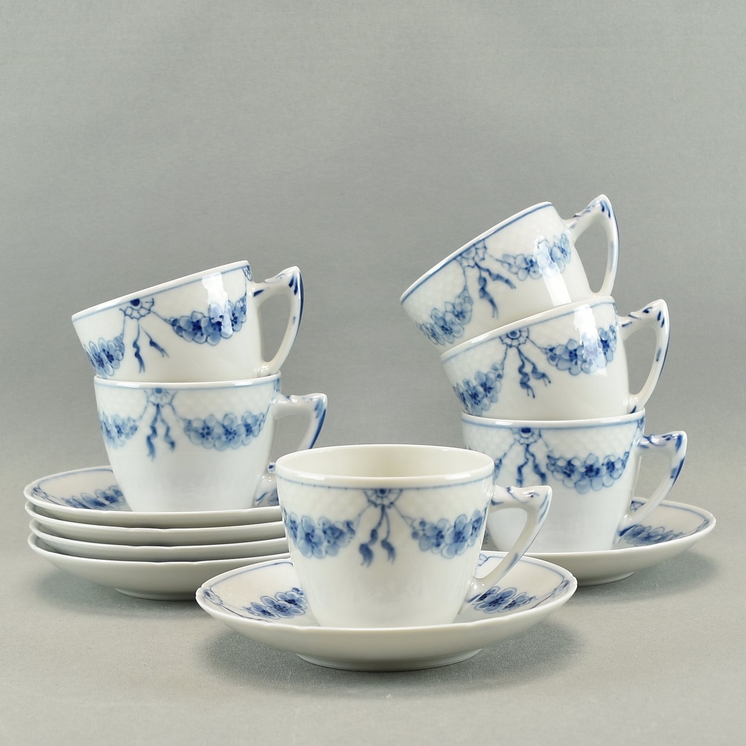 6 Kaffekoppar med fat - Emp.. | Köp från snickaregården på Tradera ...